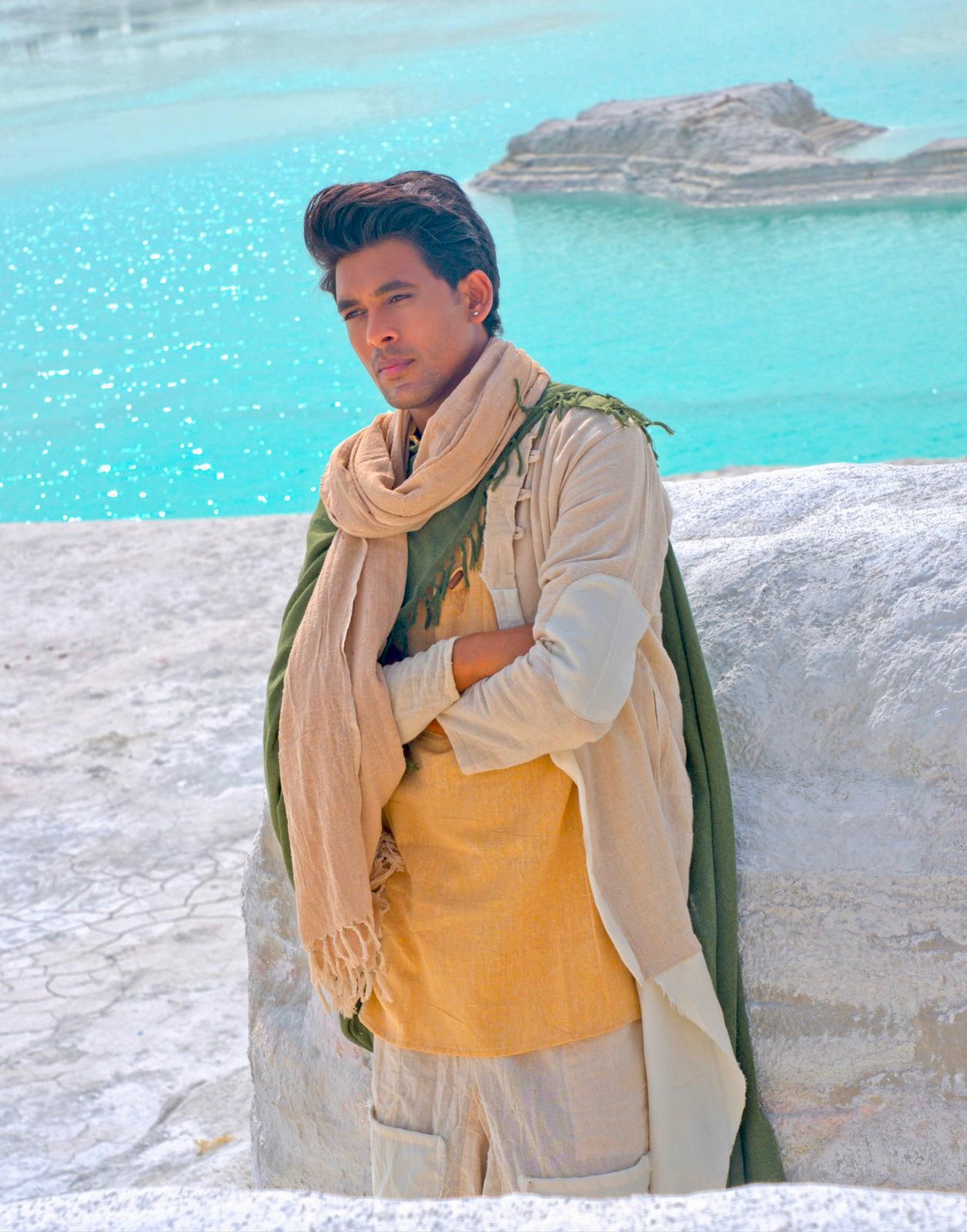'Kashmir Files' singer Shahzad Ali and lyricist Kumaar team up for a ...